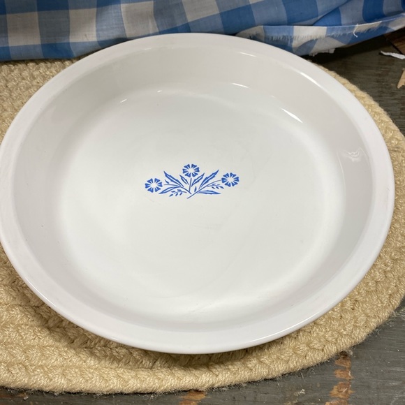 Corningware | Kitchen | Vintage Corning Ware Blue Cornflower P39 Pie ...